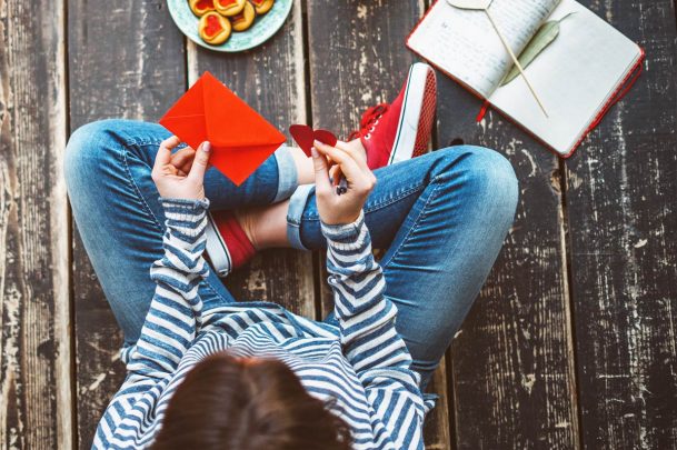 How to Write the Perfect Love Letter for Every Type